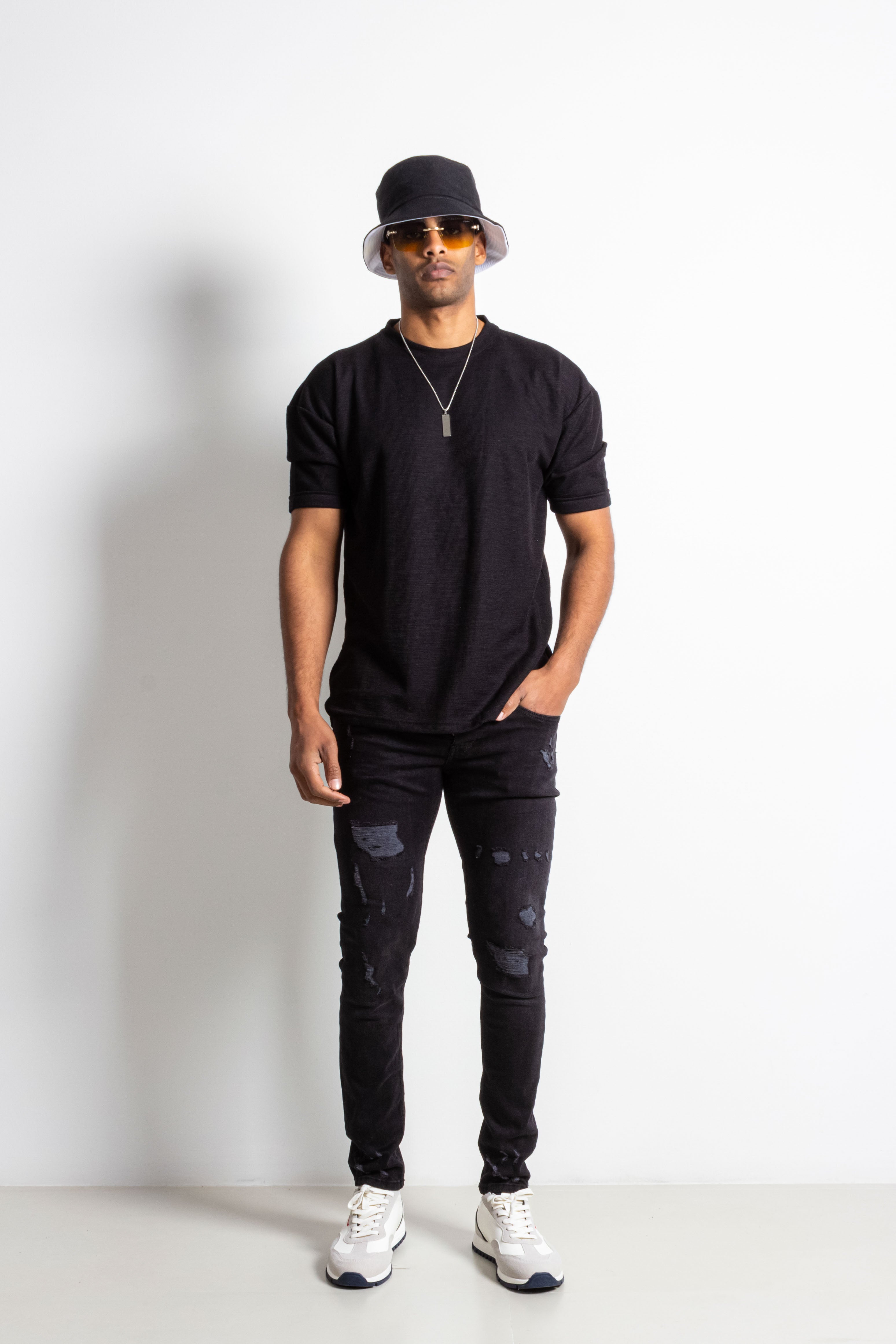 RIPPED SLIM FIT JEANS – SHAPES | UAE | Shop for the Latest Clothes ...